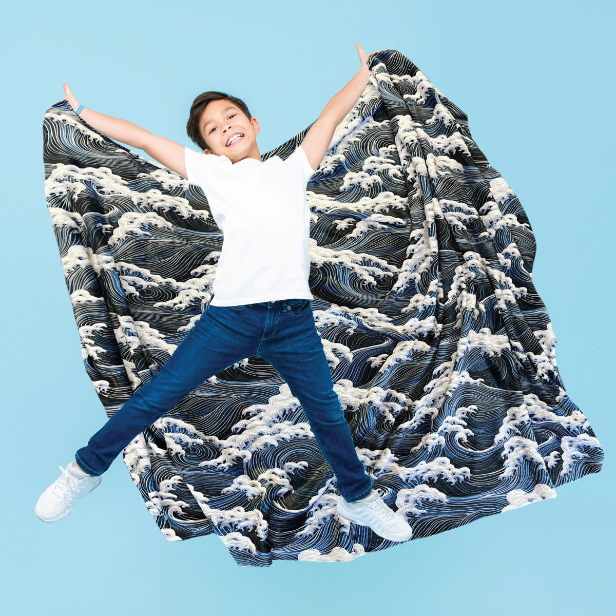 Waves - Plush Blanket – JettProof